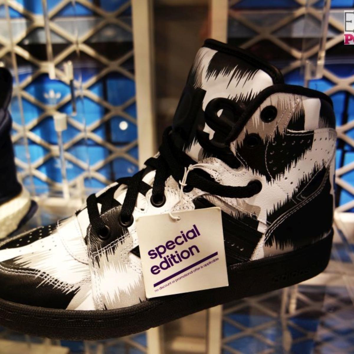 Sneaker Street in Hong Kong - Fa Yuen Street